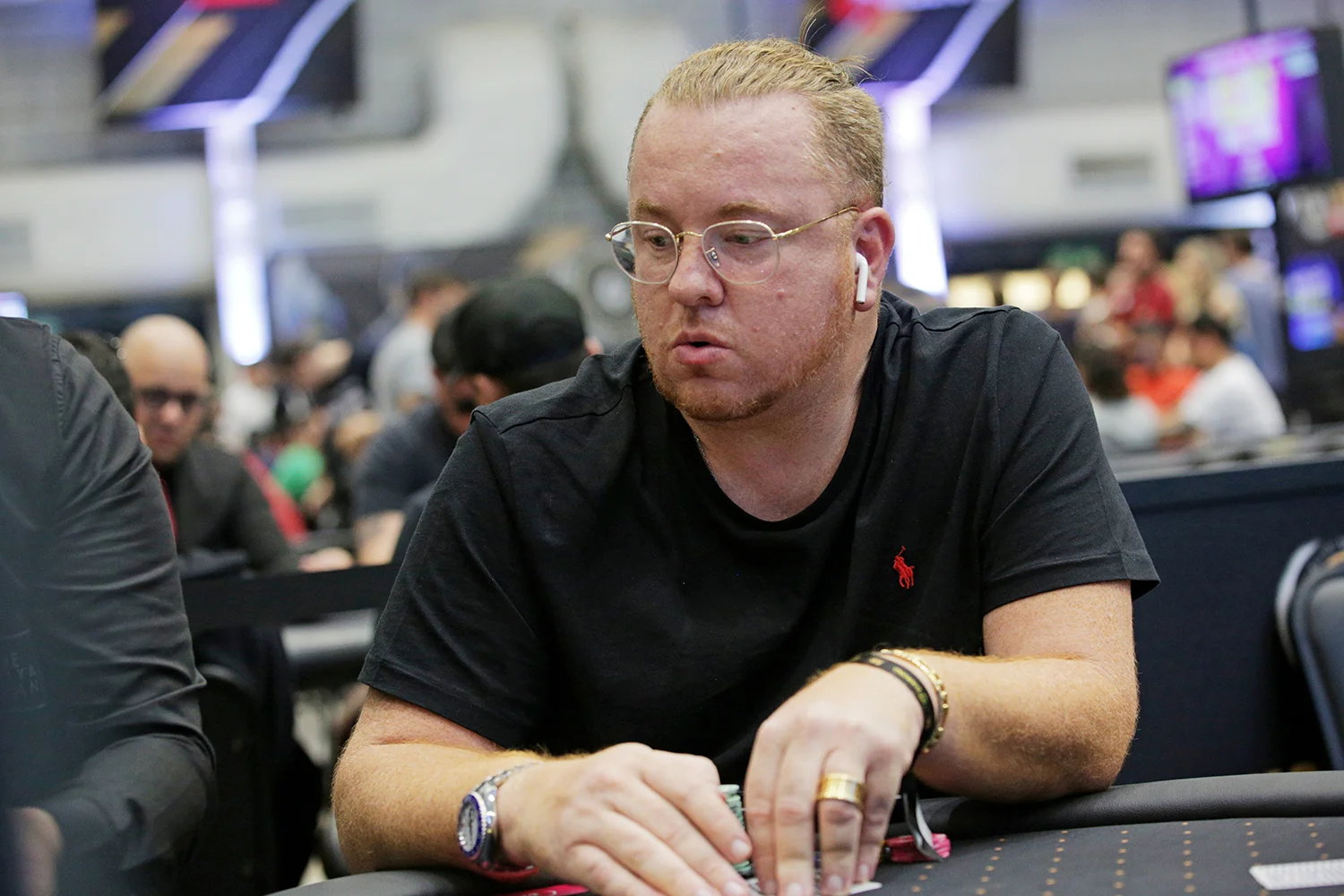LÉO RIZZO CAI DO SUPER MAIN EVENT DA WSOP PARADISE